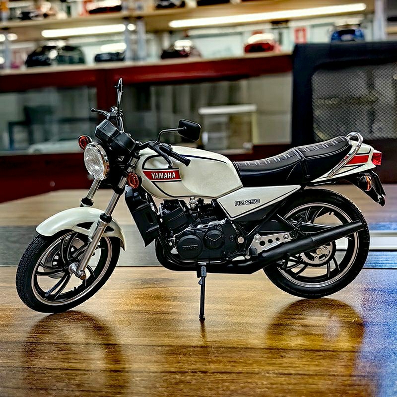 Yamaha RZ250 Motor bike 1/12 Aoshima Diecast display model | Shopee Malaysia