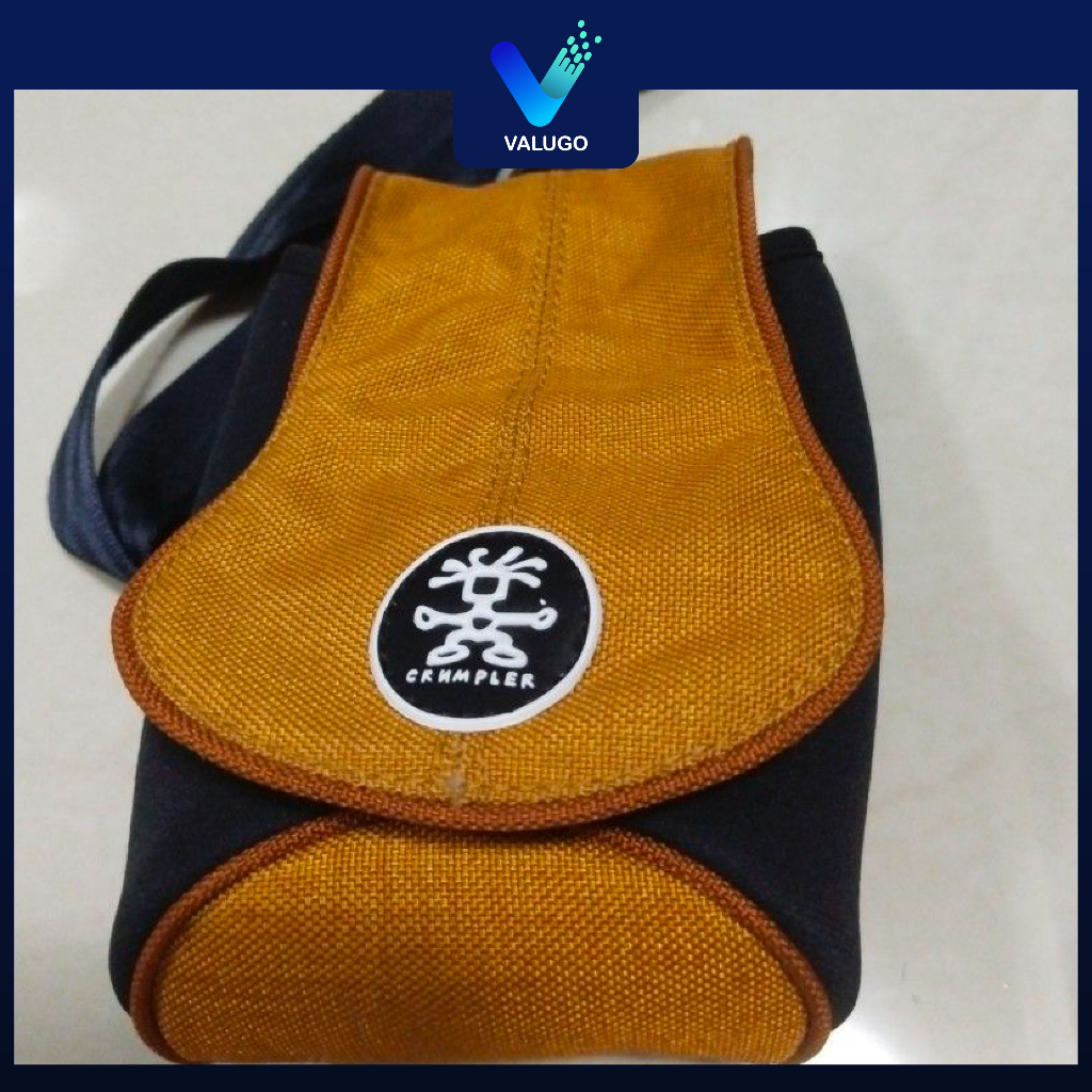 Crumpler John Thursday 100 Carry Pouch | Shopee Malaysia