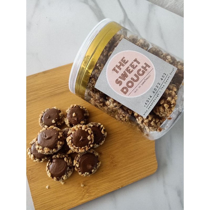 Chocolate Button Cookies - Choc Hazelnut Viral Button Cookies | Shopee ...