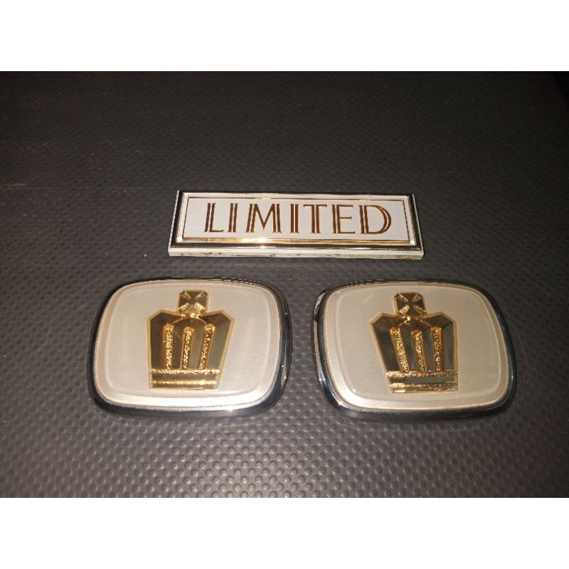EMBLEM TOYOTA CROWN JAPAN | Shopee Malaysia