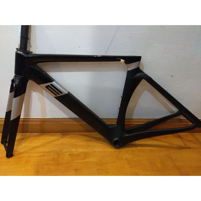 Elves Falath XS size 44 carbon road bike frameset last display unit ...