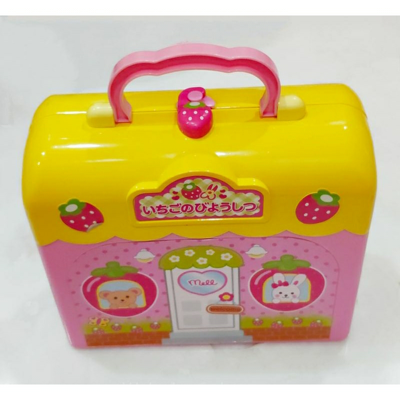 Pre-loved Japan pilot mell chan doll talking strawberry beauty saloon ...