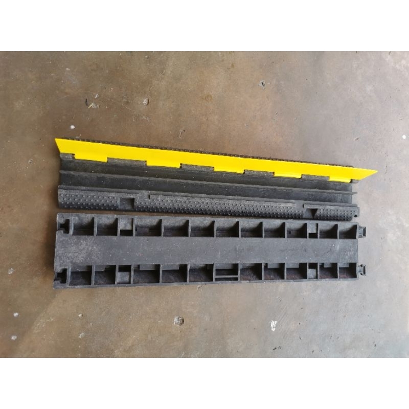 Cable Ramp 2 channel (clear stock) | Shopee Malaysia