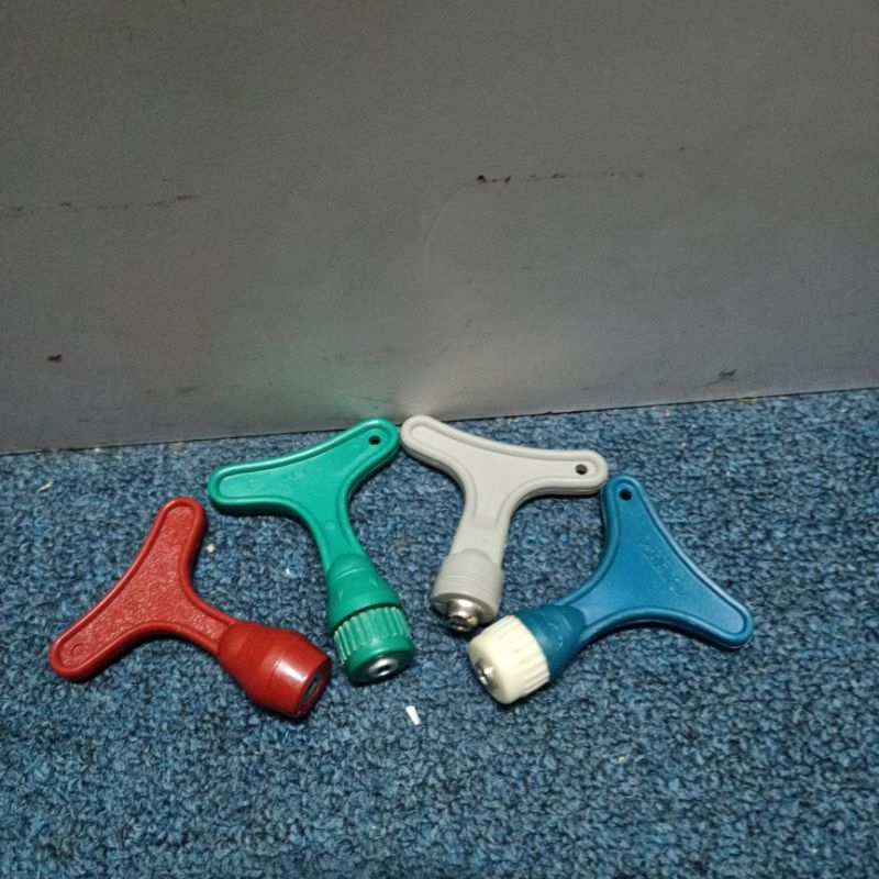 Spike opener ( open spike nail ) | Shopee Malaysia