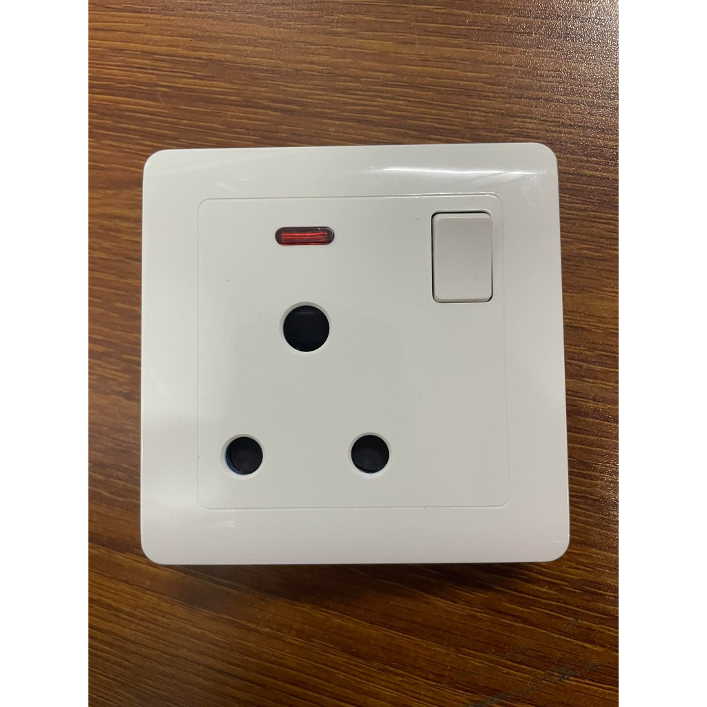 ⚡️SHOCKING SALE⚡️ PLUG SOCKET 15A 3PIN ROUND SWITCH PALAM SUIS BULAT ...