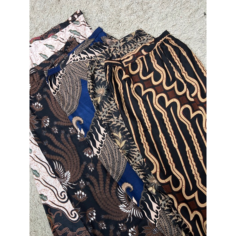 Skirt Batik Selisih tak belah | Shopee Malaysia