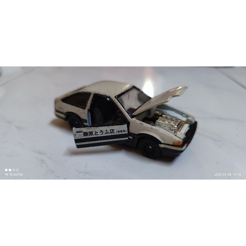 Takara Tomy tomica vintage toyota sprinter trueno ae86 initial d 1/43 ...