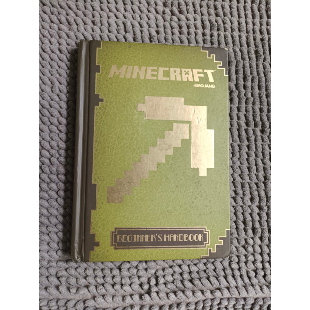 Minecraft: The Official Beginner's Handbook [Preloved] Nonfiction ...