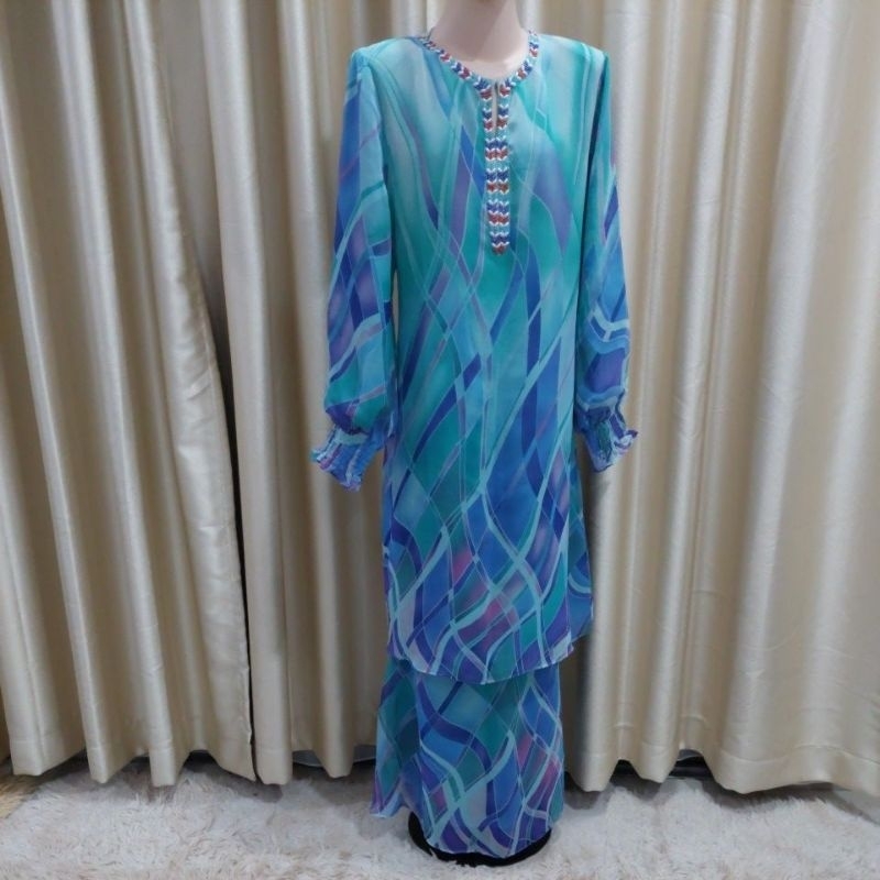 New! Baju Kurung Moden Chiffon Manik. Bahu 16, Dada 40, Punggung 42 ...
