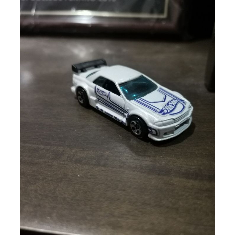 Hotwheels Nissan Skyline R32 BNR32 GTR (Copter Chase Playset) | Shopee ...
