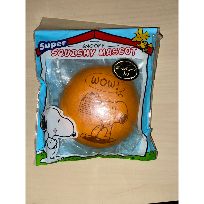 snoopy squishy mascot bun- very minor cracks on a side | Shopee Malaysia