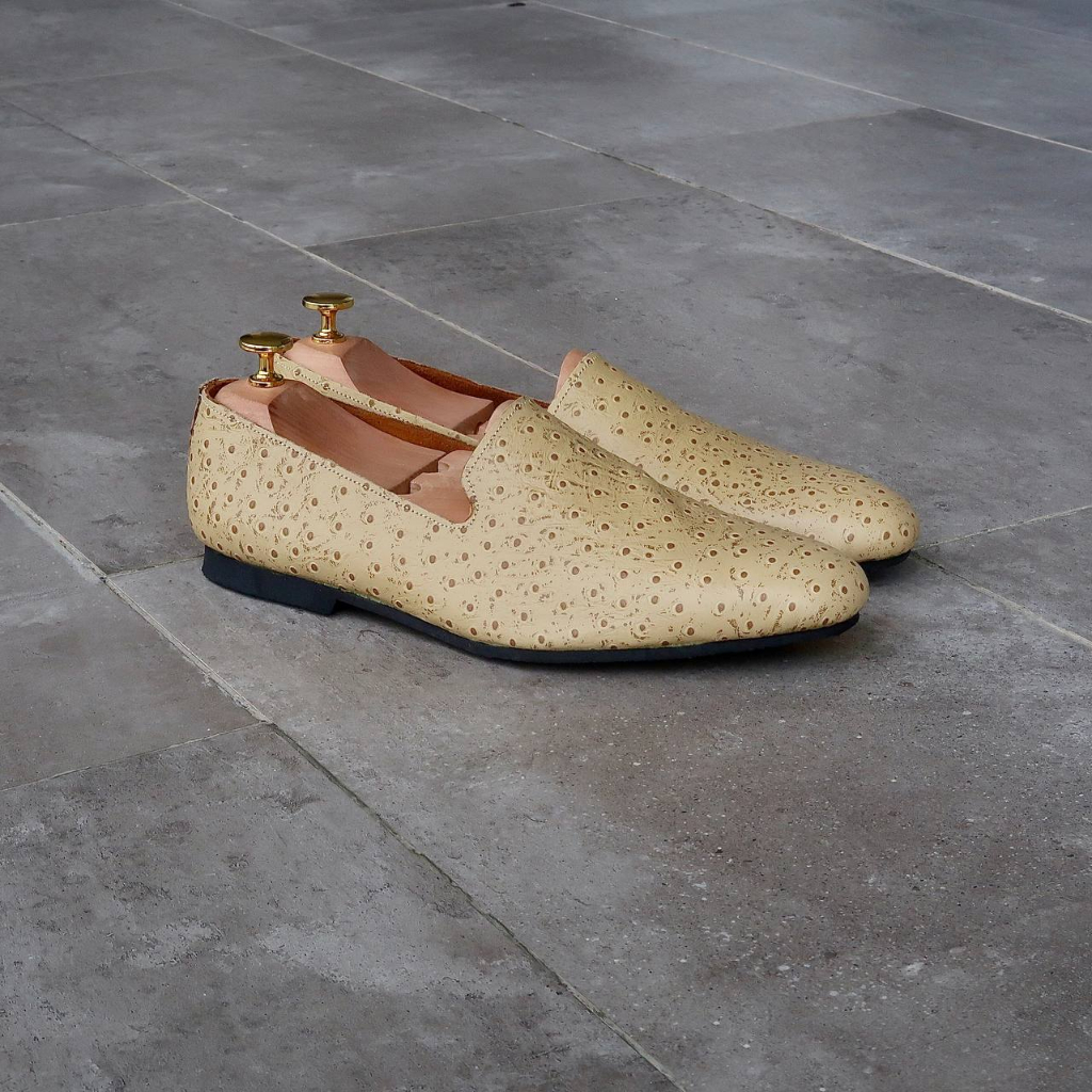 Lanbaharin Classic Vanilla Embossed Ostrich Leather Shoe | Shopee Malaysia
