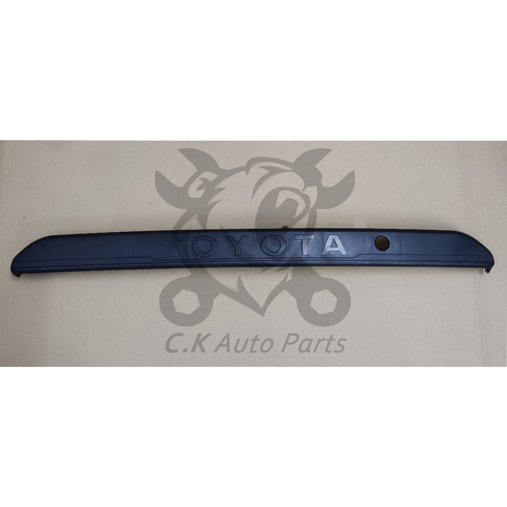 (OEM QUALITY) TOYOTA HIACE LH113 1993-1999 REAR LICENCE GARNISH (WITH ...