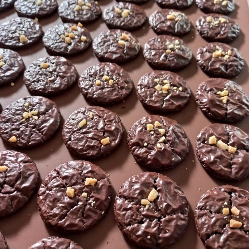 Brownies Cookies Crunchy Borong Repack 1KG | Shopee Malaysia