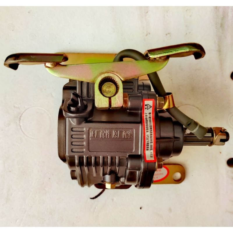 Gerabak Sawit Tricycle Motor Reverse and Forward Gearbox. Gear Reverse ...