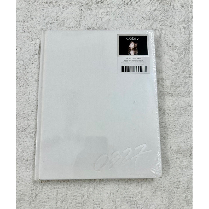 BLACKPINK LISA PHOTOBOOK [0327] VOL.2 SECOND EDITION | Shopee Malaysia