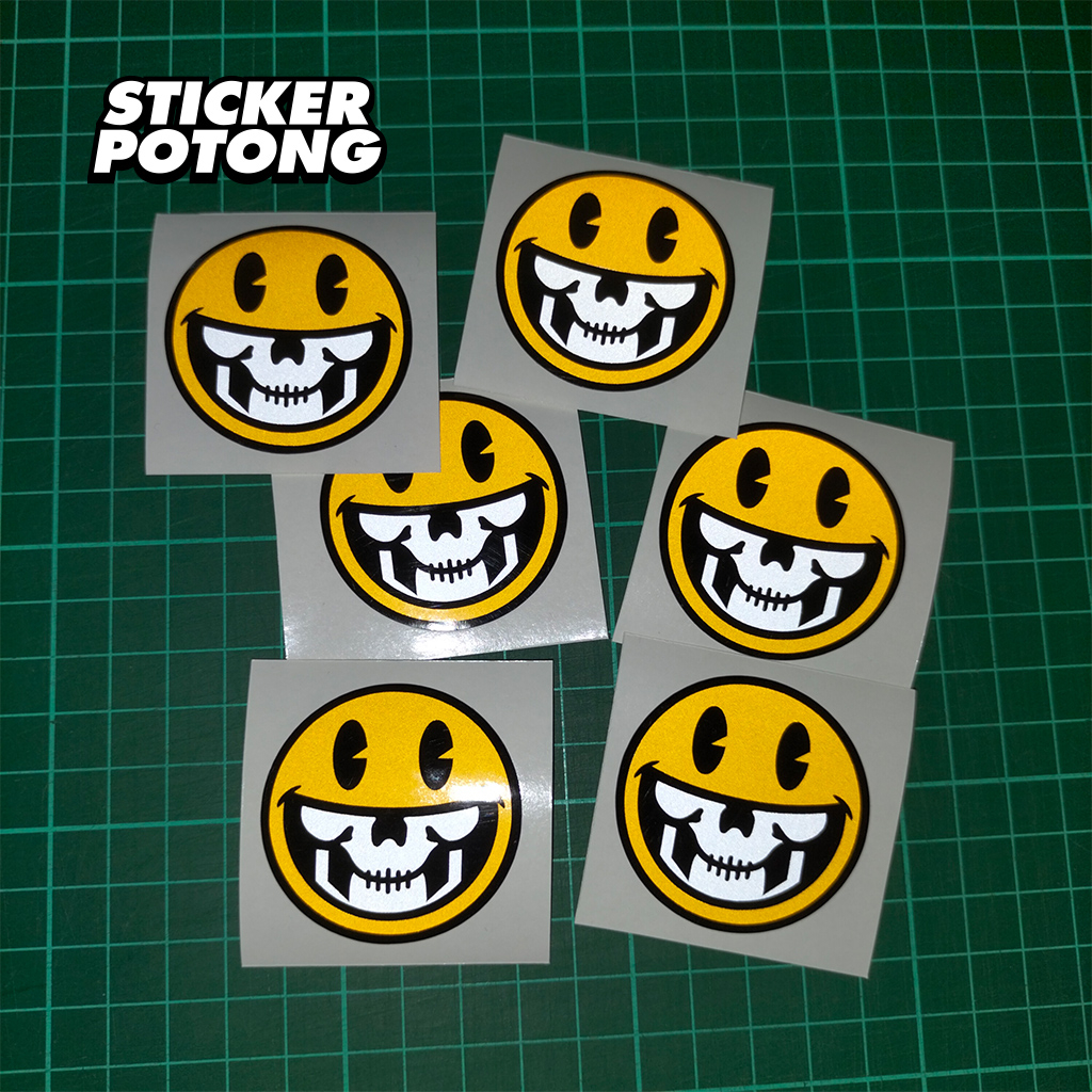 STICKER POTONG - Smiley Skull - Reflective/Pantul Cahaya - Layered ...