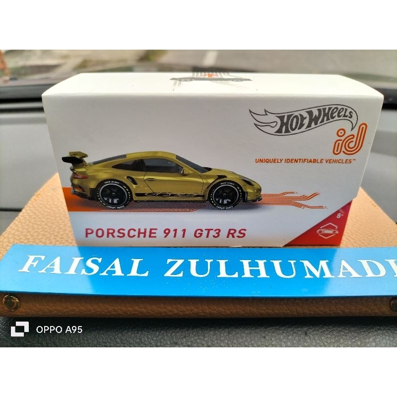 Hot Wheels ID Box Porsche 911 GT3 RS Uniquely Identifiable Vehicles ...