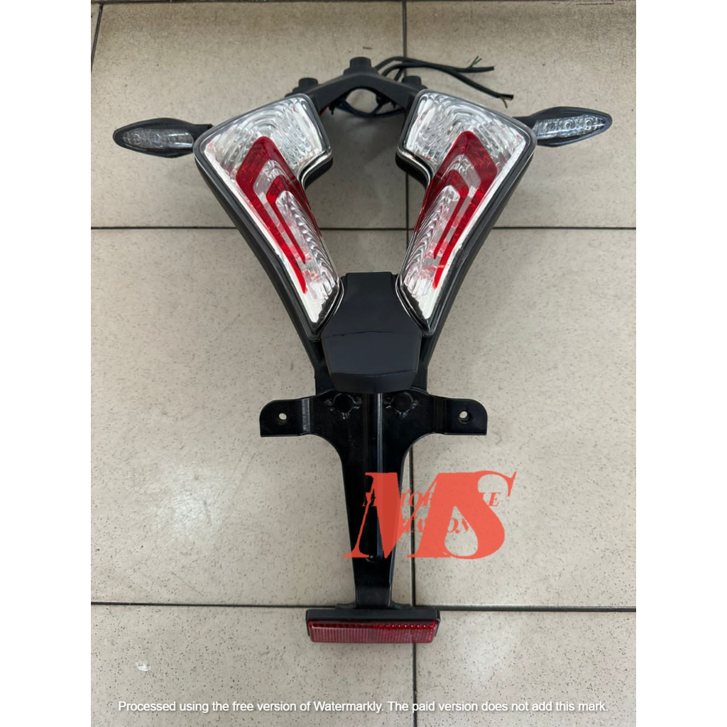 COMPLETE SET SIGNAL LAMP + REAR FENDER PULSAR RS200 | Shopee Malaysia