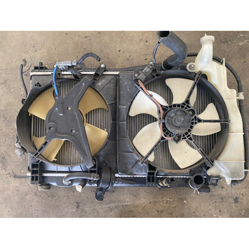 Honda Civic Radiator With Auto Fan Motor Set For ES1 ES2 ES3 D15B D17A ...