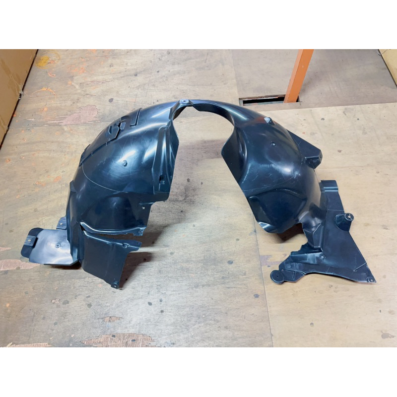 Mercedes W246 W176 W117 Front Fender Inner Cover / Fender Linear ...