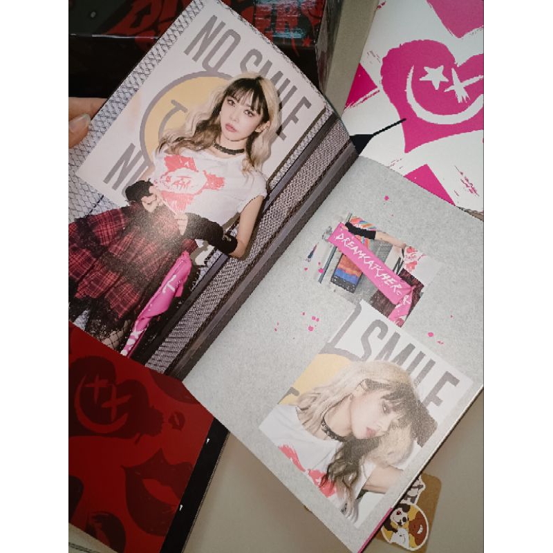 Dreamcatcher Dream Kiss Pink Monster Official Merchandise Rare Alofan ...