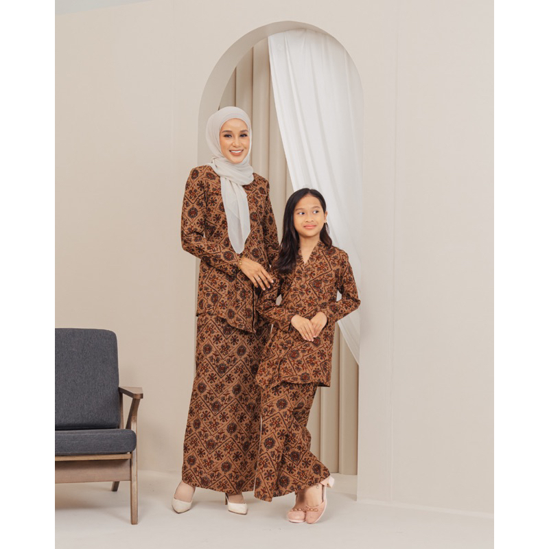 kebaya dian batik cotton | Shopee Malaysia