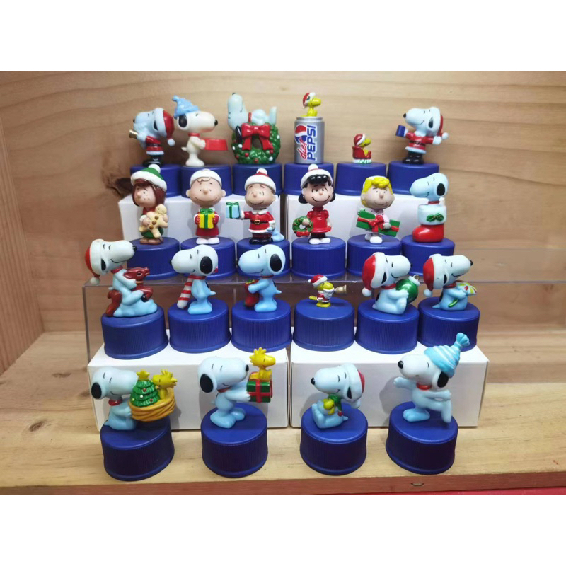 Pepsi Christmas Snoopy Bootle Cap Figures Display series | Shopee Malaysia