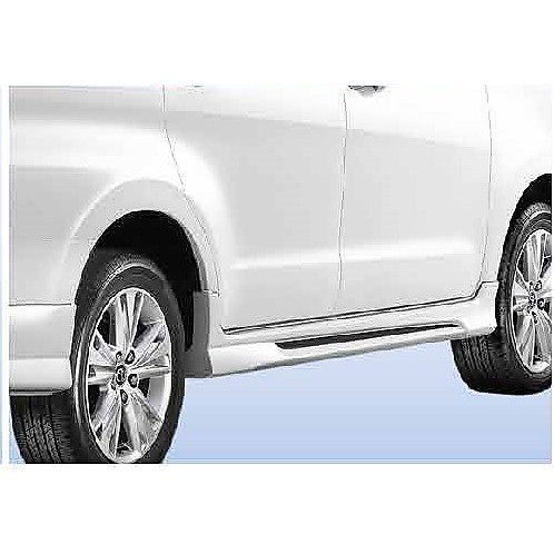 2nd Generation Toyota Innova 2017 Thai OEM Skirting Body Kit ABS Ready ...