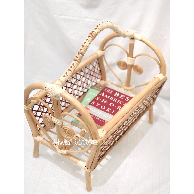 Rak buku majalah Magazine rack Rattan book organiser storage display ...