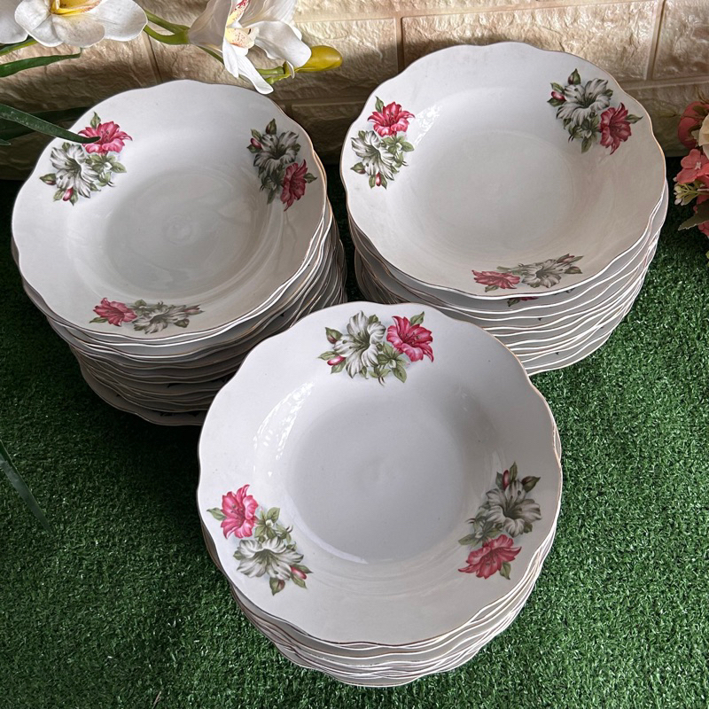 📣📣💃SALE SALE SALE💃📣Pinggan makan 9” bunga kangkung. Harga untuk 3 biji ...