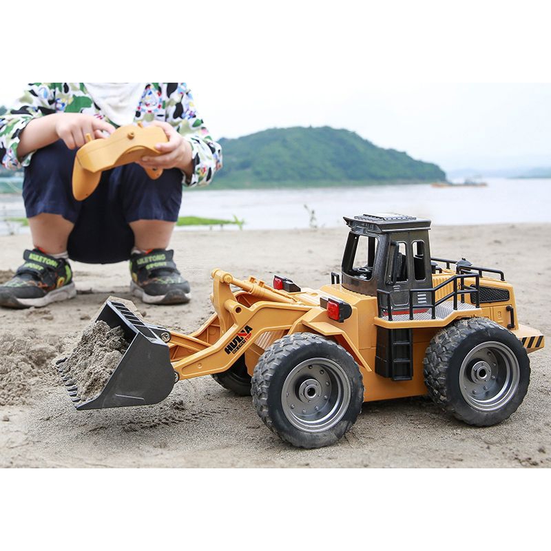 (HUI NA) 6 Channels Bulldozer Die-Cast 2.4Ghz Remote Control | Shopee ...