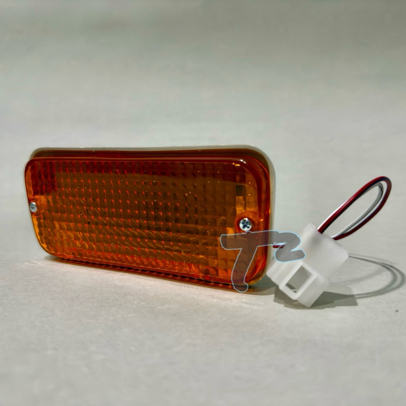 Toyota Corolla KE70 KE75 TE71 TE72 AE70 (GL Model) Front Bumper Signal ...