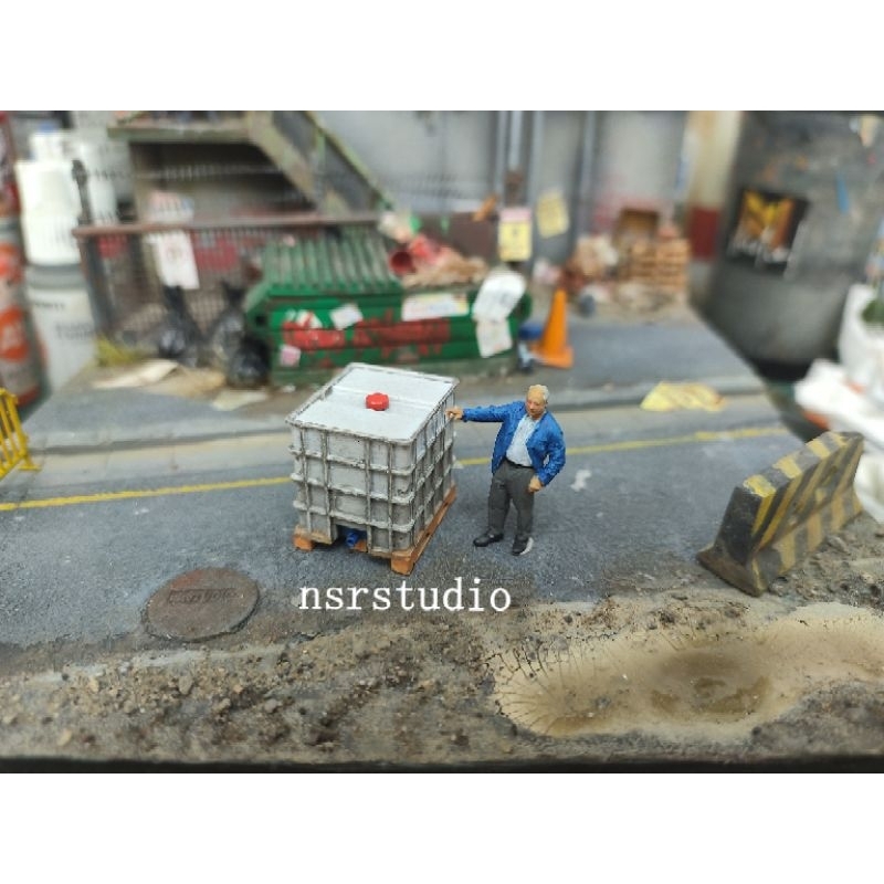 Ibc tank scale 1/64 w/figure | Shopee Malaysia