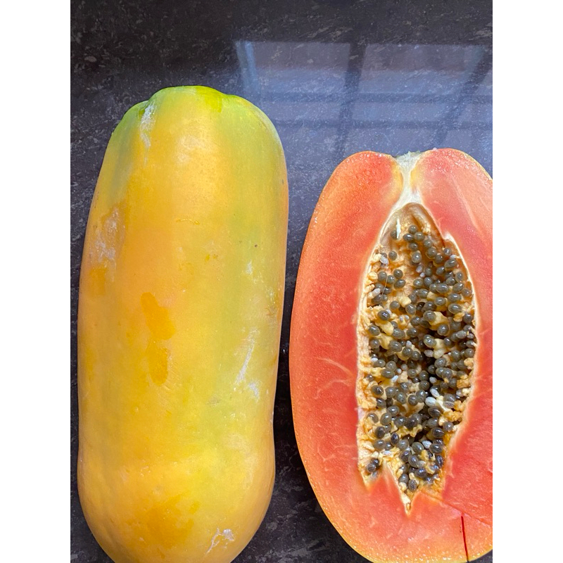 Buah Betik Hongkong (Betik Sekaki )organik cukup manis sedap dimakan ...