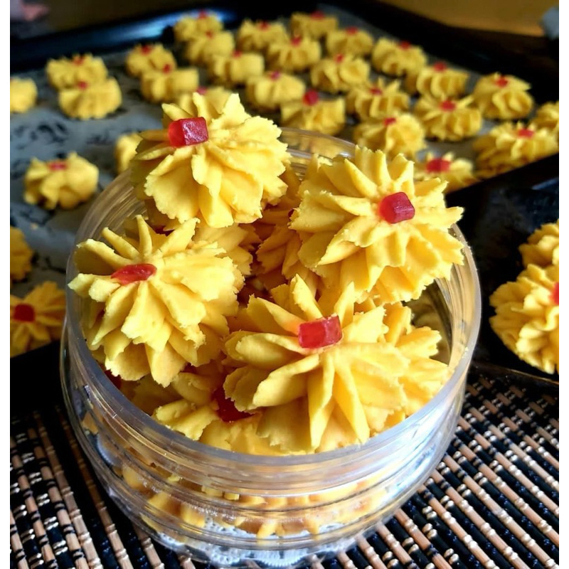 BISKUT RAYA HOMEMADE SEMPERIT DAHLIA [ READY STOCK ] | Shopee Malaysia