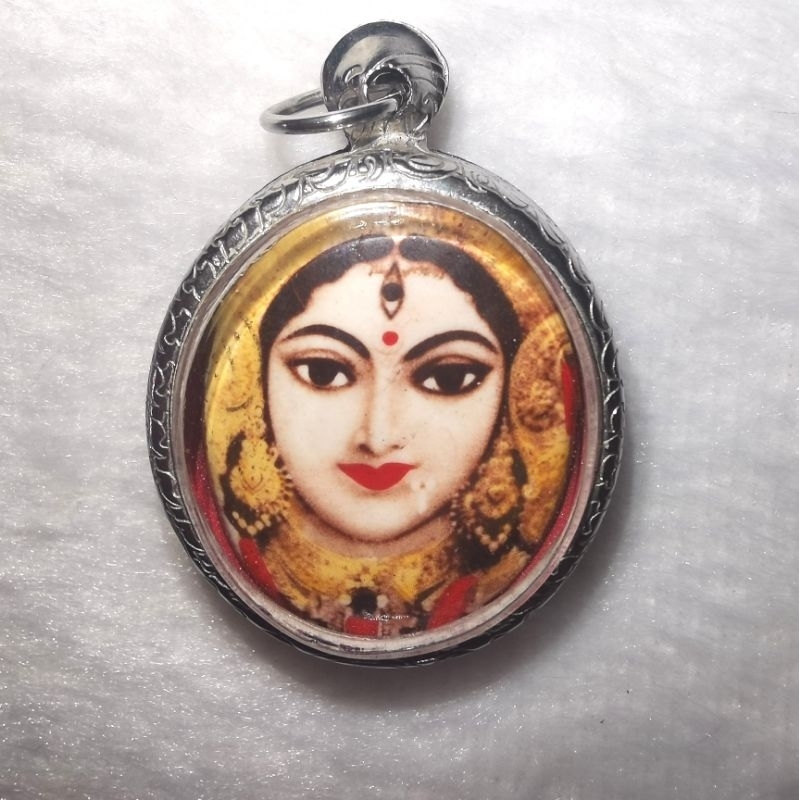 𝗧𝗵𝗲 𝗗𝗶𝘃𝗶𝗻𝗲 𝗚𝗼𝗱𝗱𝗲𝘀𝘀 𝗣𝗮𝗿𝘃𝗮𝘁𝗶 𝗟𝗼𝗰𝗸𝗲𝘁 🕉️ 雪山女神 Lord Shiva 的伴侣 | Shopee Malaysia