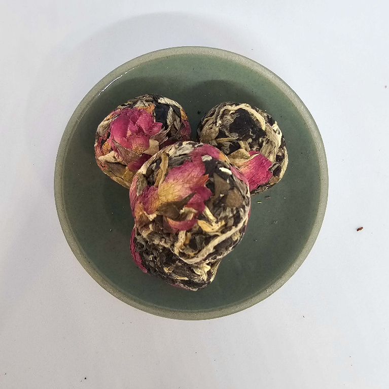 Healthy Flower White Dragon Ball Flower Tea 龍珠茶 花茶 美容養顏 Teh Bunga Bola ...