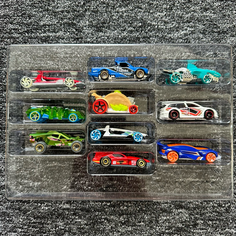 HOT WHEELS MULTI-PACK EXCLUSIVE FANTASY CARS Limited Grip Car-de-Asada ...