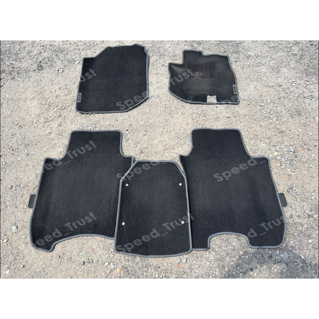 Original USED Karpet Carpet Mats Floor Mat (1 set) With Grey Outline ...