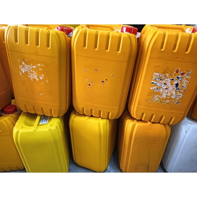 Yellow Plastic Jerry Can Container 20 liter Plastik | Shopee Malaysia