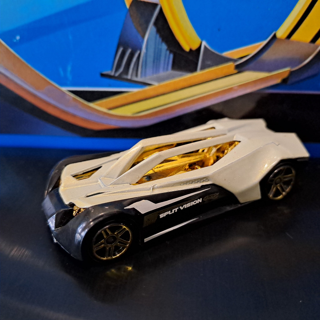 Hot Wheels: Split Vision race car | Shopee Malaysia