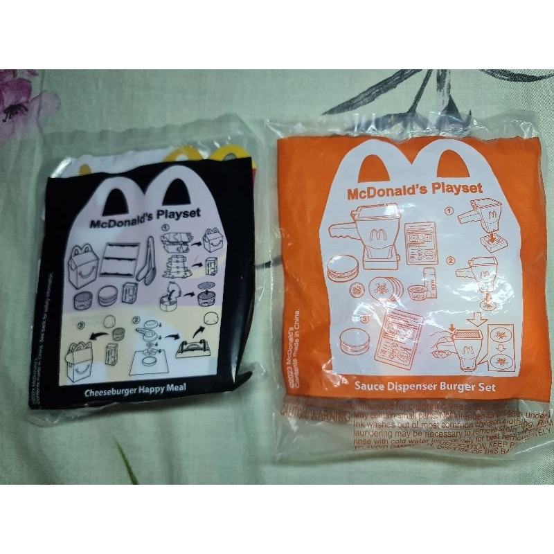 Set of 2 - Mcdonald's Playset New in plastic Mcd toys toy mainan olok ...