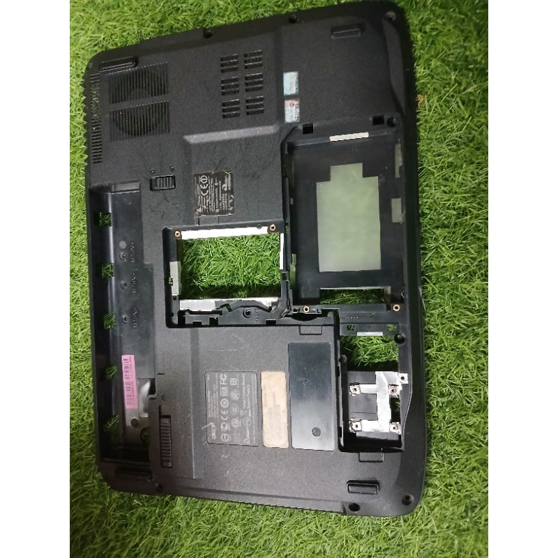Acer Aspire 4730. Acer Aspire 4730z used.cover bawah.part D.Bottom ...