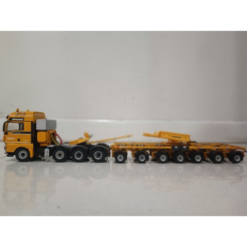 1:50 Liebherr MAN TGX 6 x 4 Tractor w Noteboom Mast Transporter (for ...