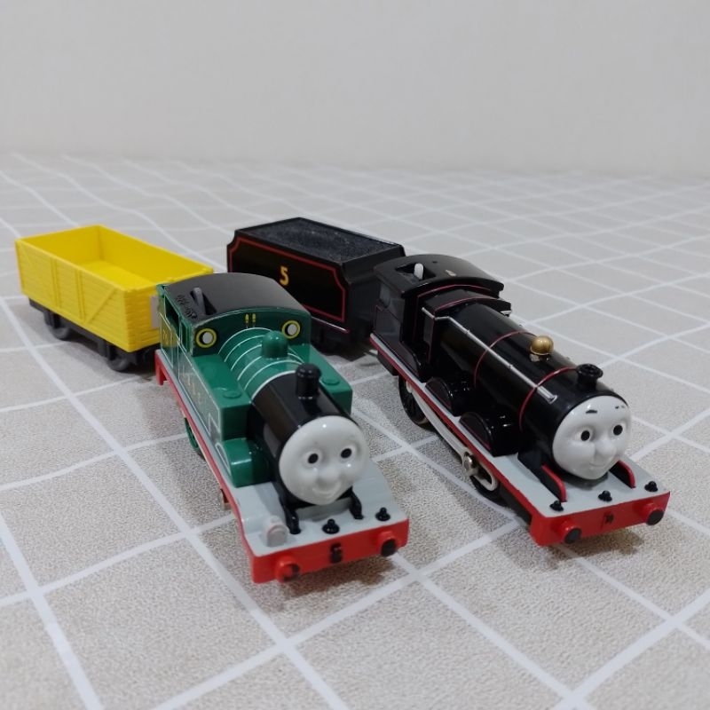 Plarail Thomas&Friends Green Thomas LBSC 70 & Black James Takara tomy ...