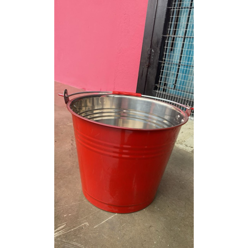 METAL FIRE BUCKET SAND BUCKET FIRE PROTECTION BALDI API | Shopee Malaysia
