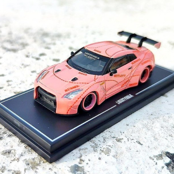 LB ⭐ PERFORMANCE Nissan GT-R R35 Liberty Walk (Pink Pig) | Unsealed ...