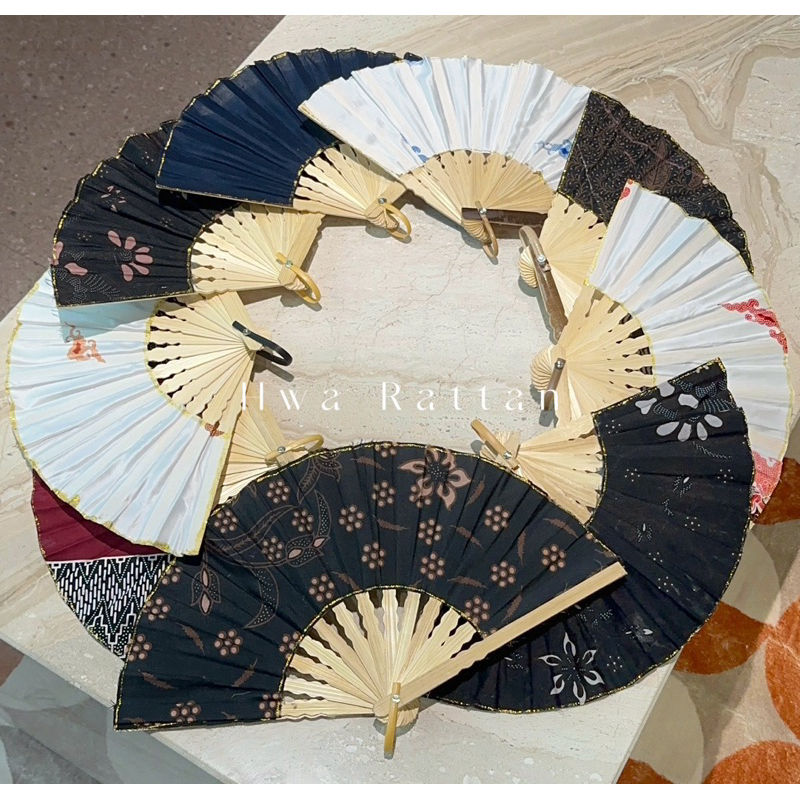 Kipas lipat kain silk batik decor display Folding hand fan handcraft ...