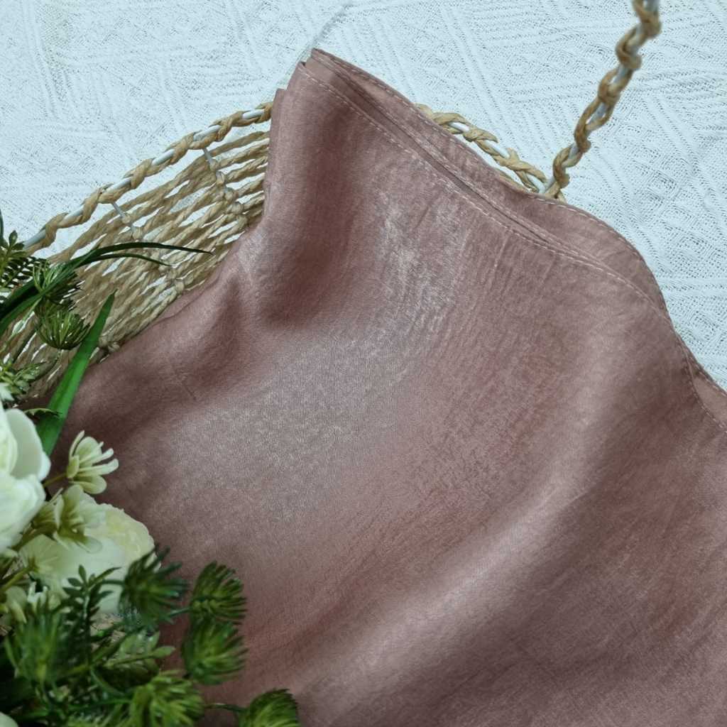 TUDUNG SHAWL CRUMPLE SATIN SILK VELVET PREMIUM READY STOCK!!!! | Shopee ...
